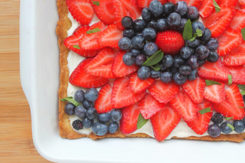 Healthy Fruit Pizza Recipe • Cheapskate Cook